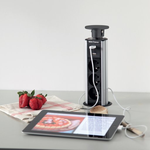 Bloc 3 prises 2 USB rétractable clapet noir - MSA France | Groupe Sofive